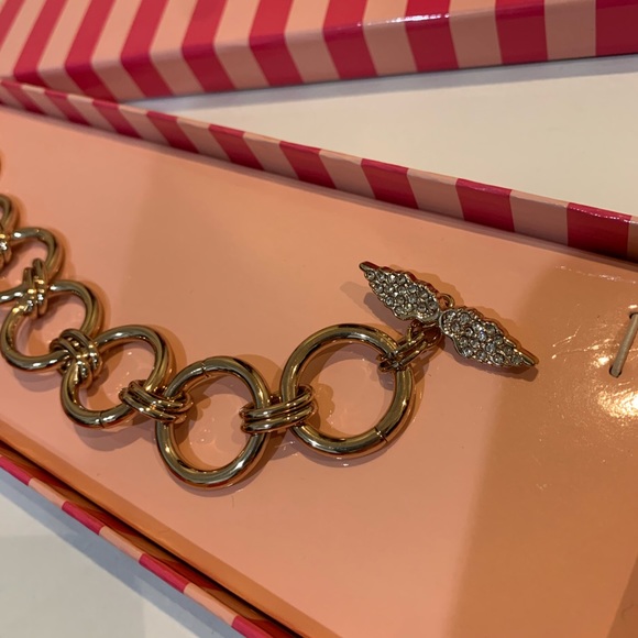 Victoria's Secret | Jewelry | Victorias Secret Chain Link Angel Wing ...